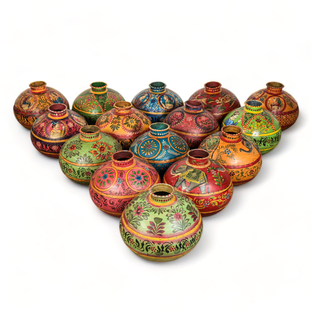 MILL-1844 Metal Hand Painted Riveted Pot – MILLWARDS B2B